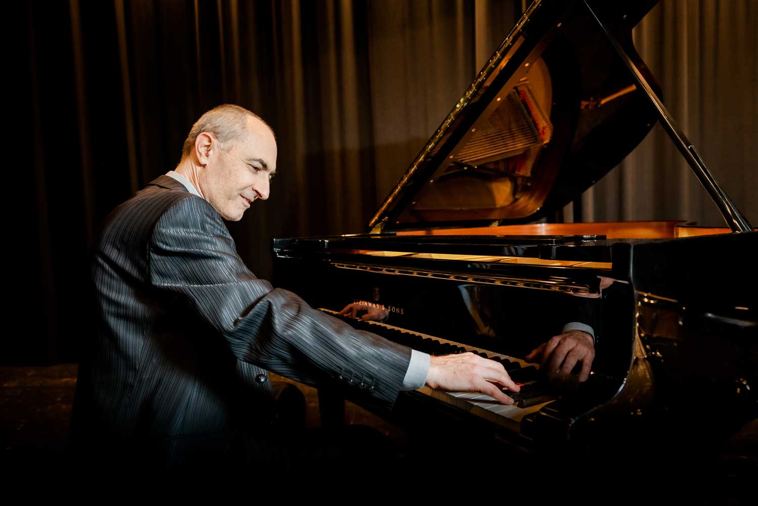 Pianisten für Events - Klavierspieler für alle Anlässe.